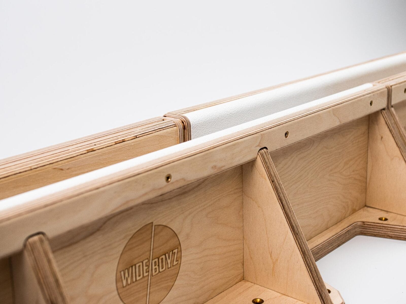 Crack Trainer with Soft Grip | Wideboyz